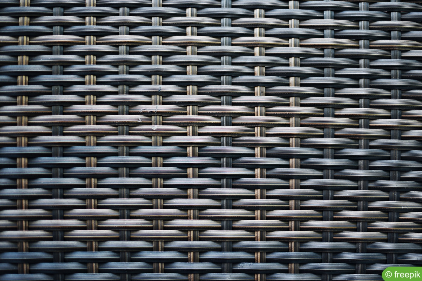 Polyrattan wird brüchig: was tun? - Hausgarten.net