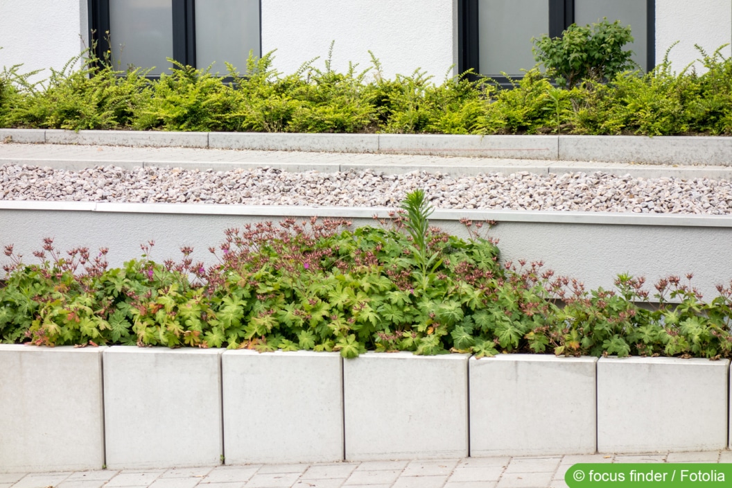L-Steine setzen lassen: Preise / Kosten im Überblick - Hausgarten.net